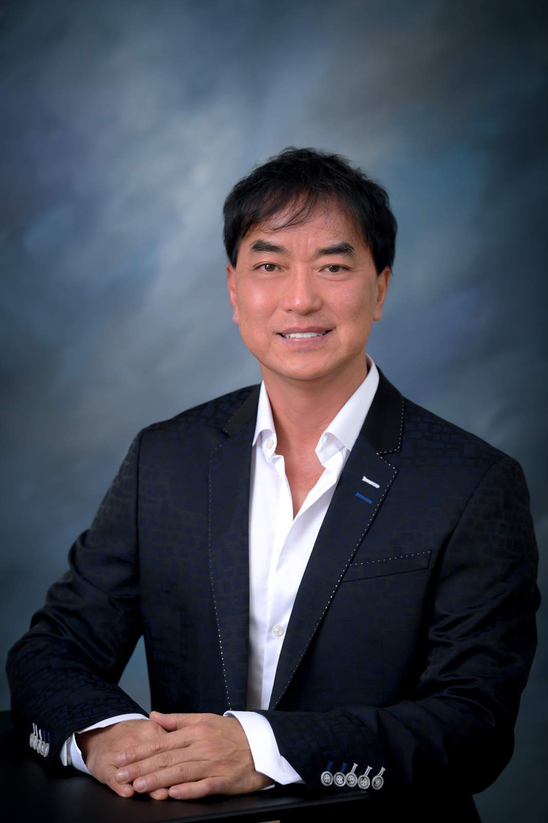 Raymond Duong, M.D. | Non-Surgical Medical Practices in Vero Beach, Florida